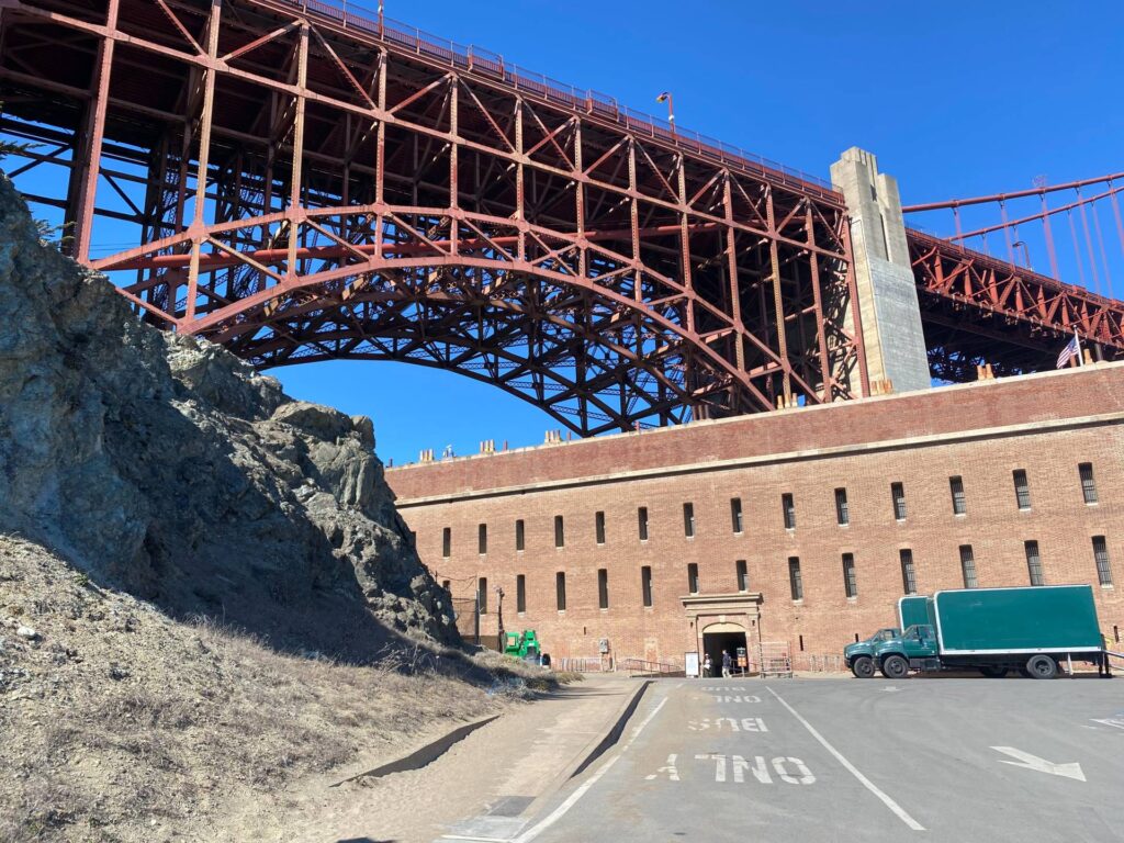 Everything You Want to Know About the Golden Gate Bridge’s Paint Color ...